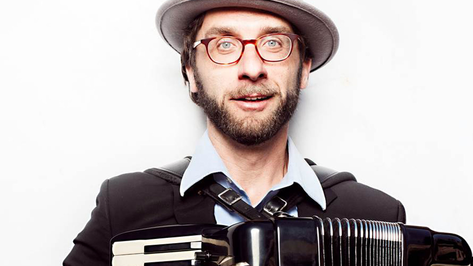 And Now! Ladies and Gentlemen, the AMAZING Rob Reich – Accordion Americana