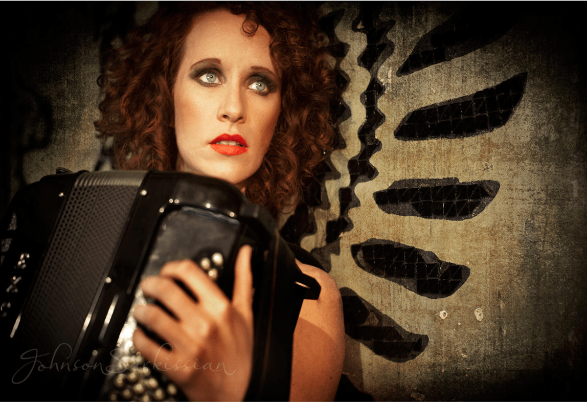 The Many Facets of Kate Dunphy – Accordion Americana