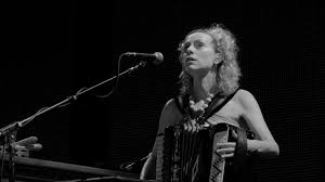 Jen Gunderman, in Harmony with “Guitar Town” – Accordion Americana